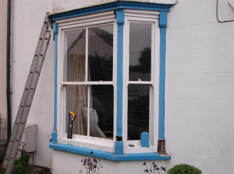 Thomas Joinery :: Bay Windows for local artist Alice Tennant in Dinas